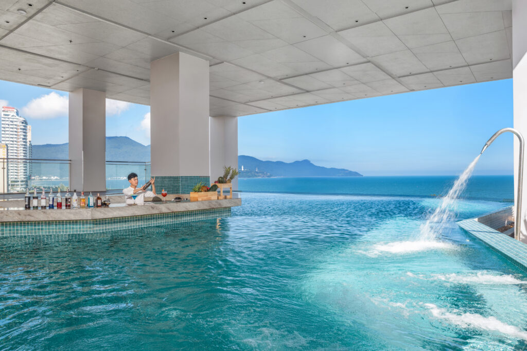 Infinity Pool | Discover Casa Bistro Pool At Awaken Hotel