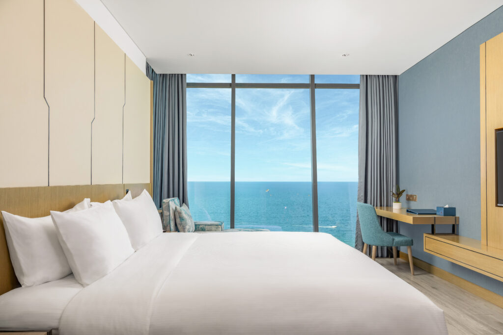 Discover Suite Ocean Front View Room Of Awaken Hotel